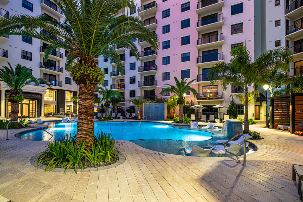 Virtual Tours - Manor Riverside Luxury Apartments